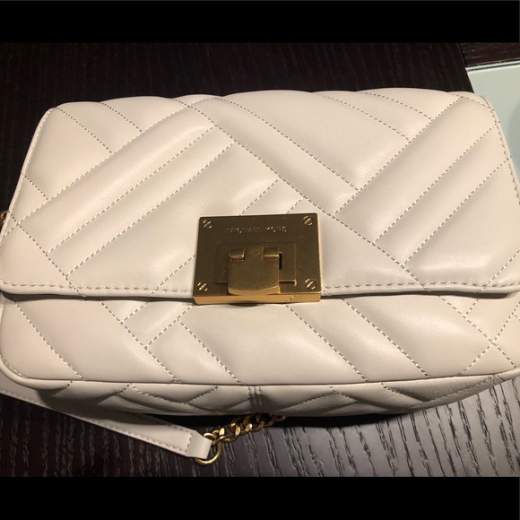 Michael Kors | Bags | Michael Kors Vivianne Vanilla Bag | Poshmark